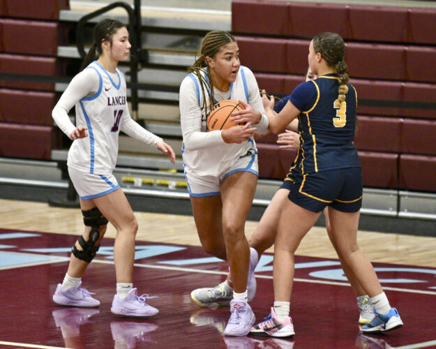 Madison Perry helps Loyalsock girls defeat Montoursville 61-32 | News ...